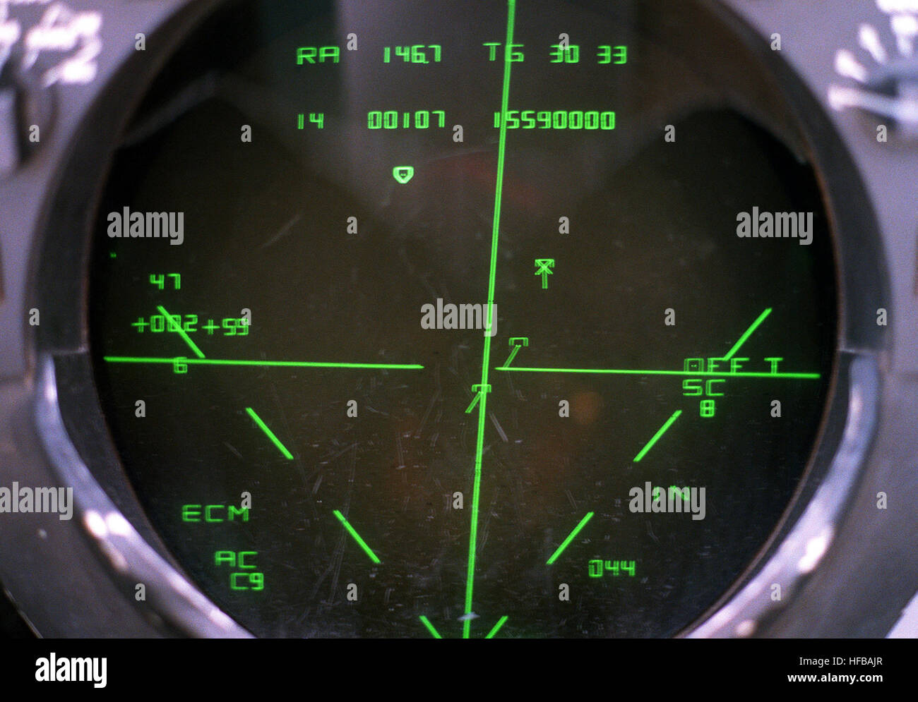 Ein Blick auf eine taktische Informations-Display (TID) im Cockpit ...