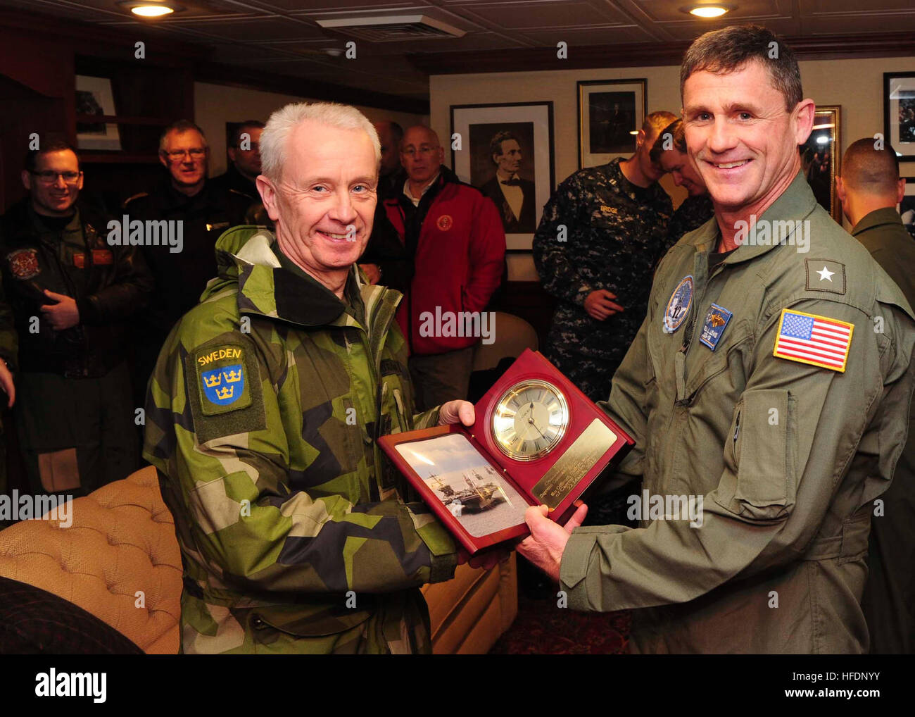 Rear adm andrew lewis -Fotos und -Bildmaterial in hoher Auflösung – Alamy