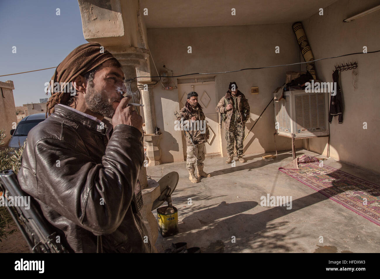 Fighters isis raqqa -Fotos und -Bildmaterial in hoher Auflösung – Alamy