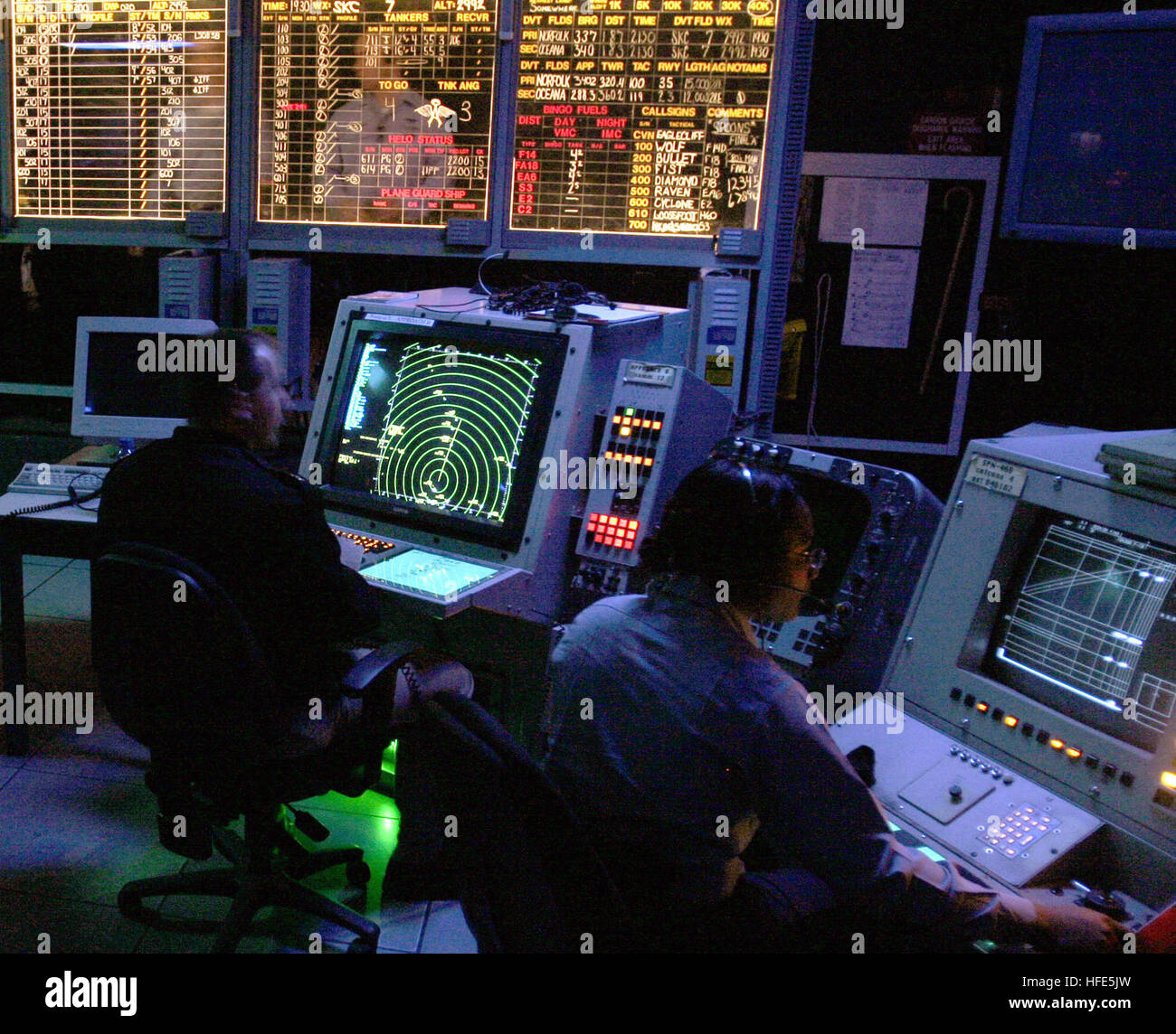 Carrier air traffic control center catcc -Fotos und -Bildmaterial in ...