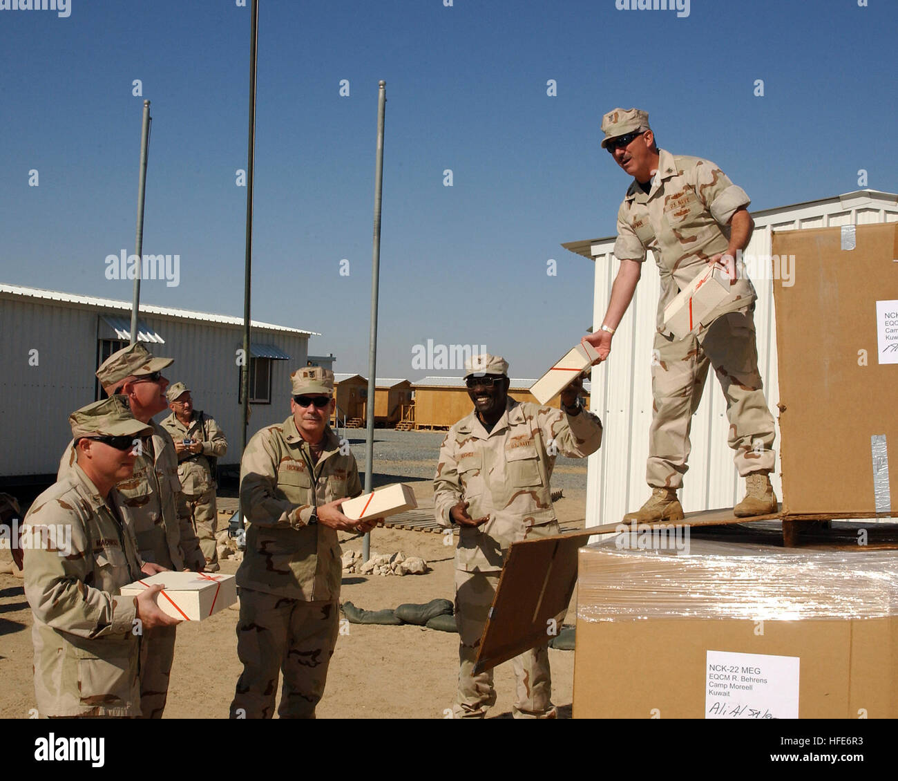 Command master chief buck hickman -Fotos und -Bildmaterial in hoher ...