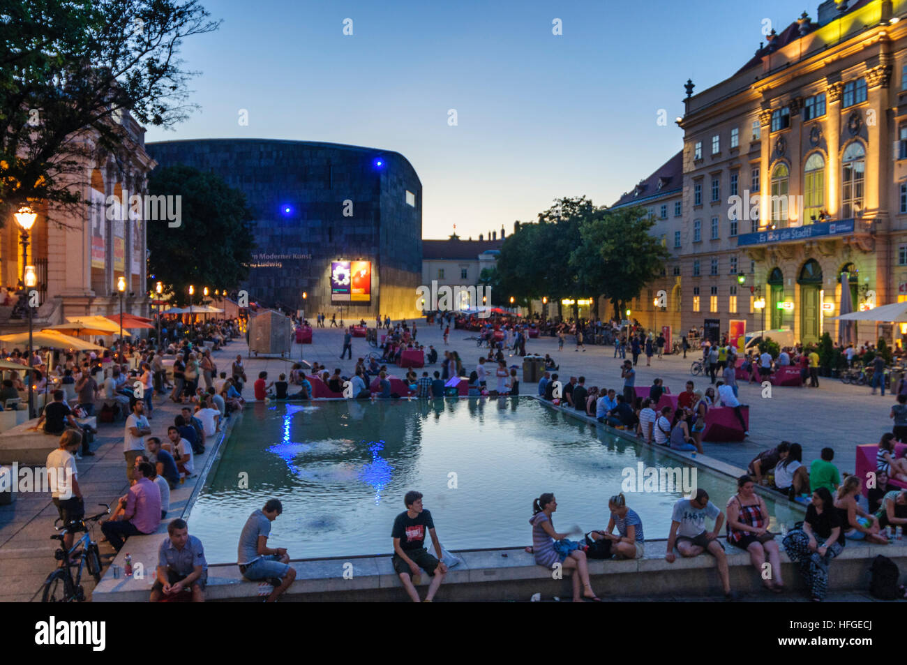 Museumsquartier Mit Der Kunsthalle Stockfotos und -bilder Kaufen - Alamy