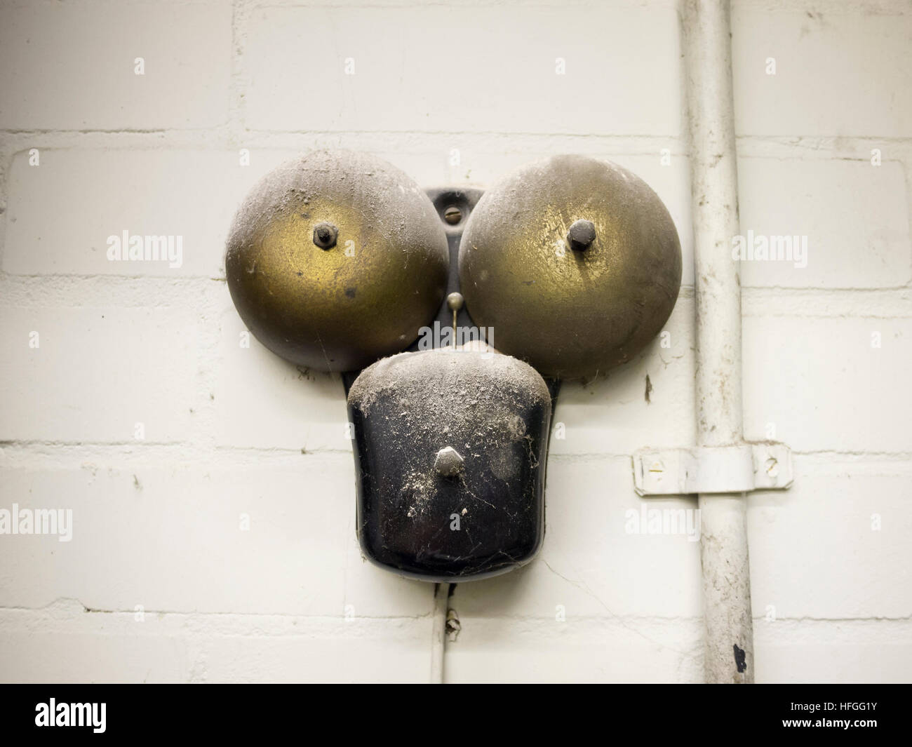 Alte alarmglocke -Fotos und -Bildmaterial in hoher Auflösung – Alamy