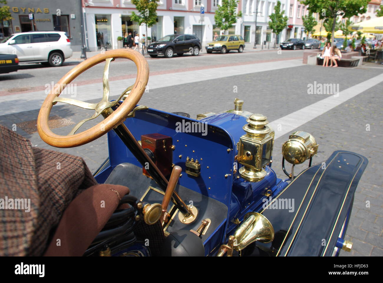 Maxwell automobil -Fotos und -Bildmaterial in hoher Auflösung – Alamy