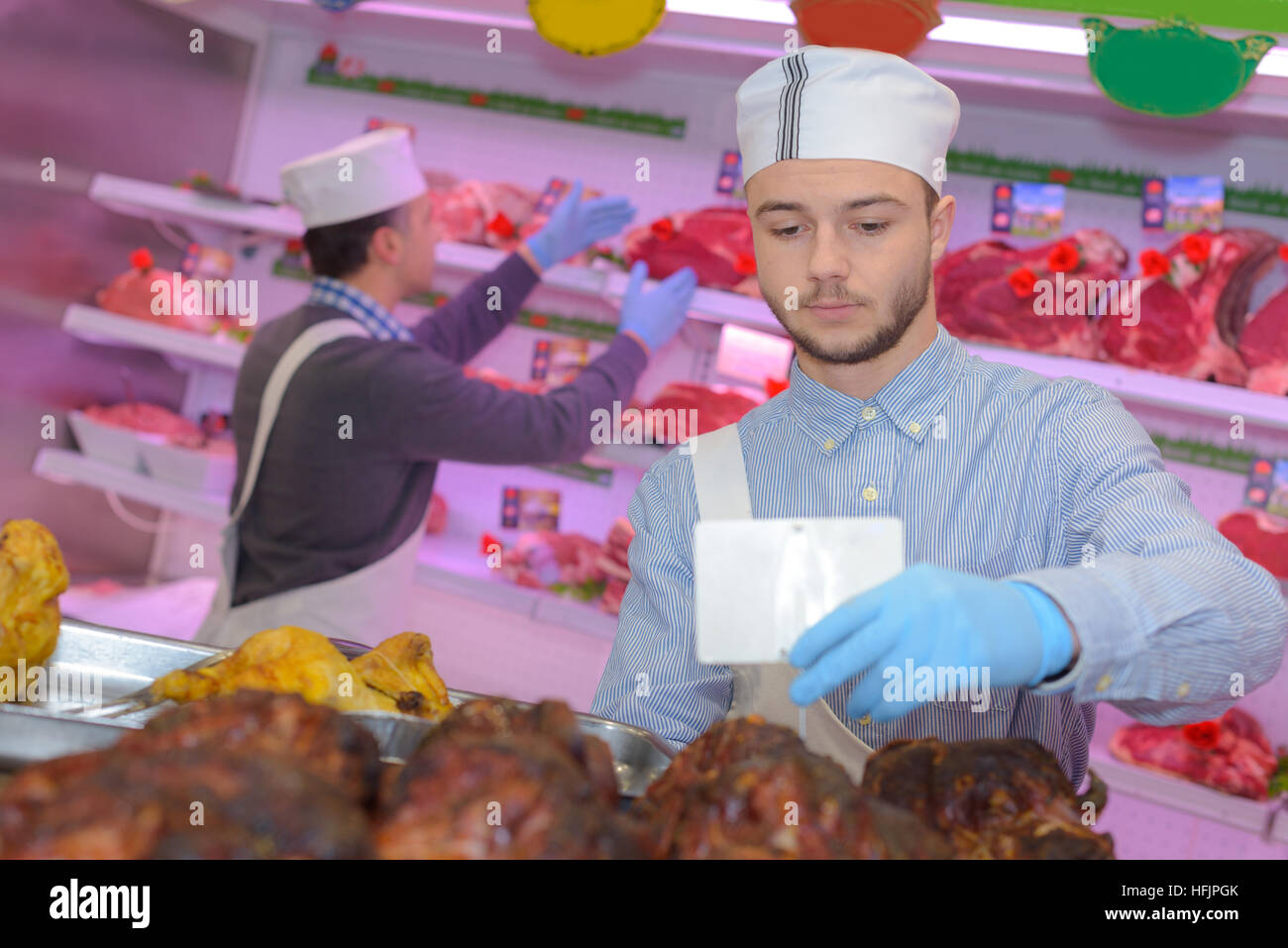 Azubi fleischer -Fotos und -Bildmaterial in hoher Auflösung – Alamy