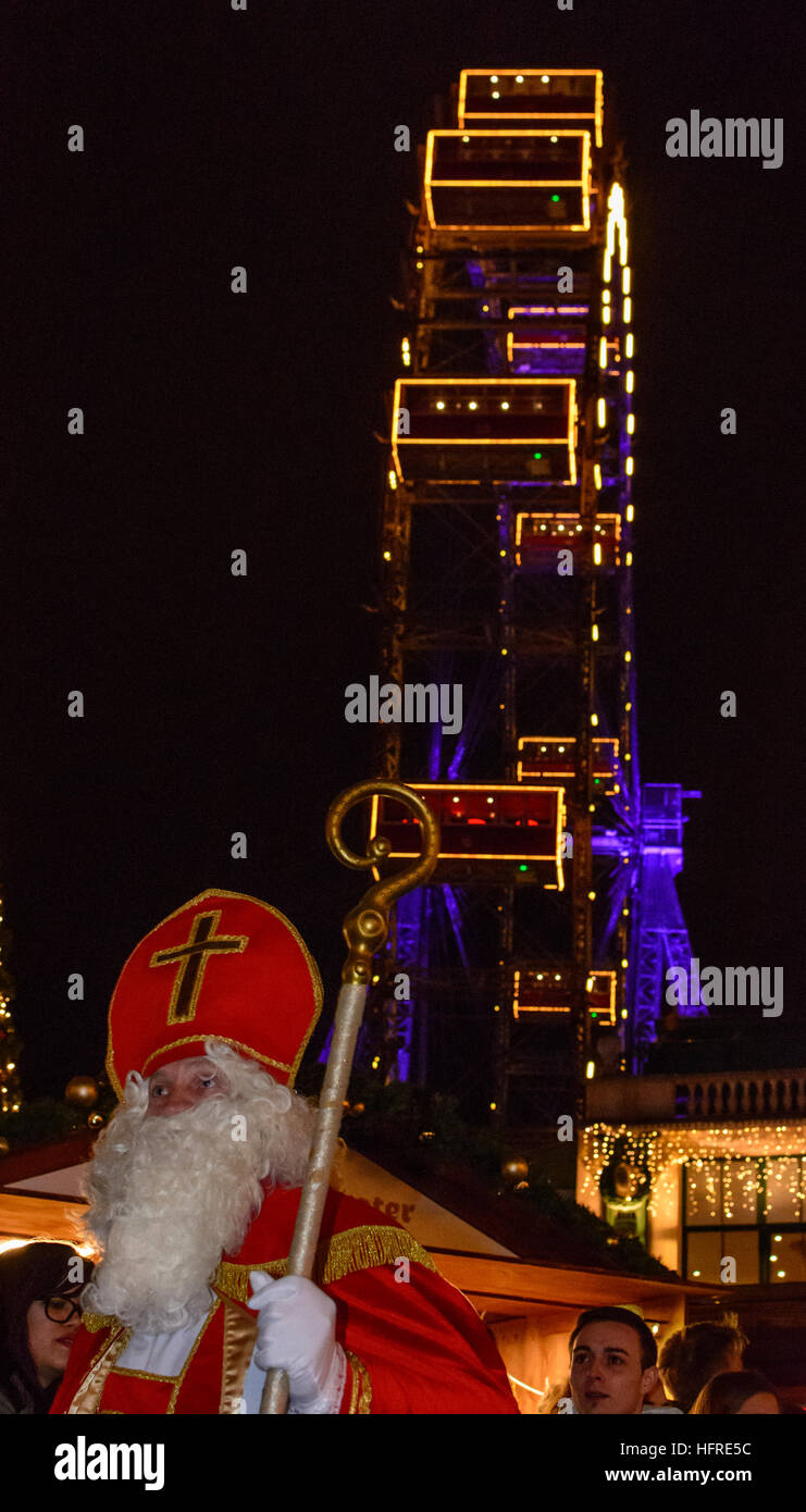 Weihnachtsmarkt riesenrad -Fotos und -Bildmaterial in hoher Auflösung ...