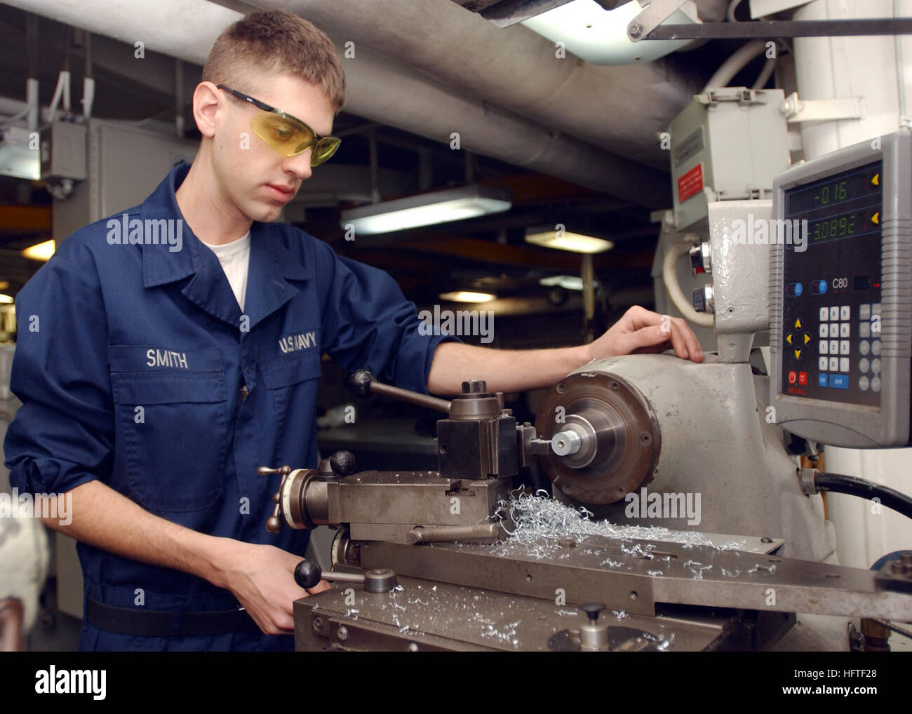 070207-N-5416W-001-Atlantik (7. Februar 2006) - an Bord Flugzeugträger ...