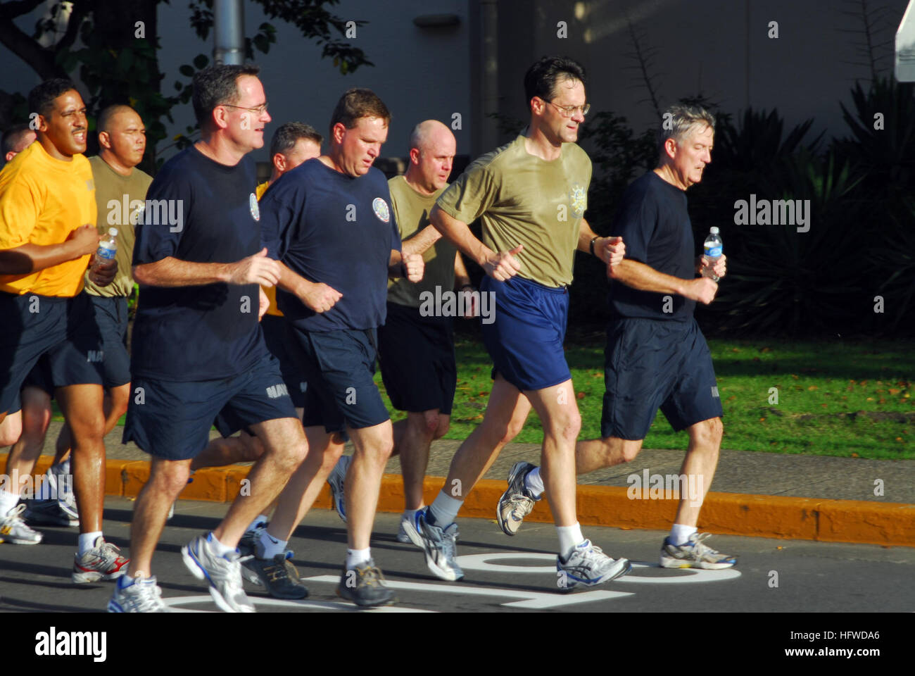 080903-N-2013O-008 YOKOSUKA, Japan (3. September 2008) Rear Admiral ...