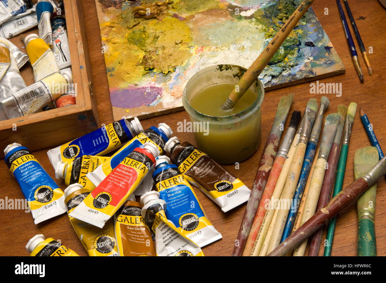 Maler paletten -Fotos und -Bildmaterial in hoher Auflösung – Alamy