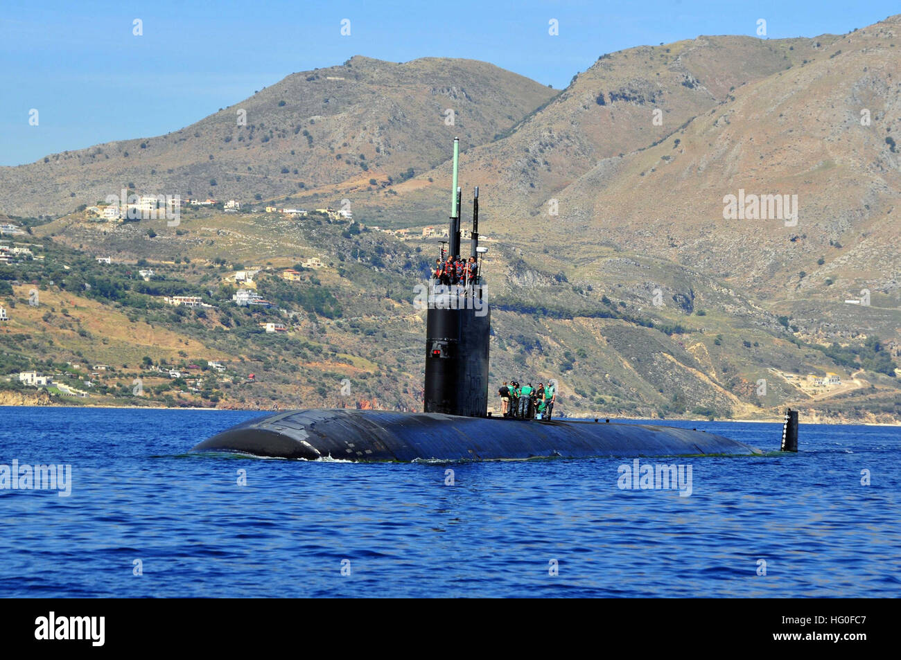 120613-N-MO201-067. SOUDA BAY, Griechenland (13. Juni 2012) startet der ...
