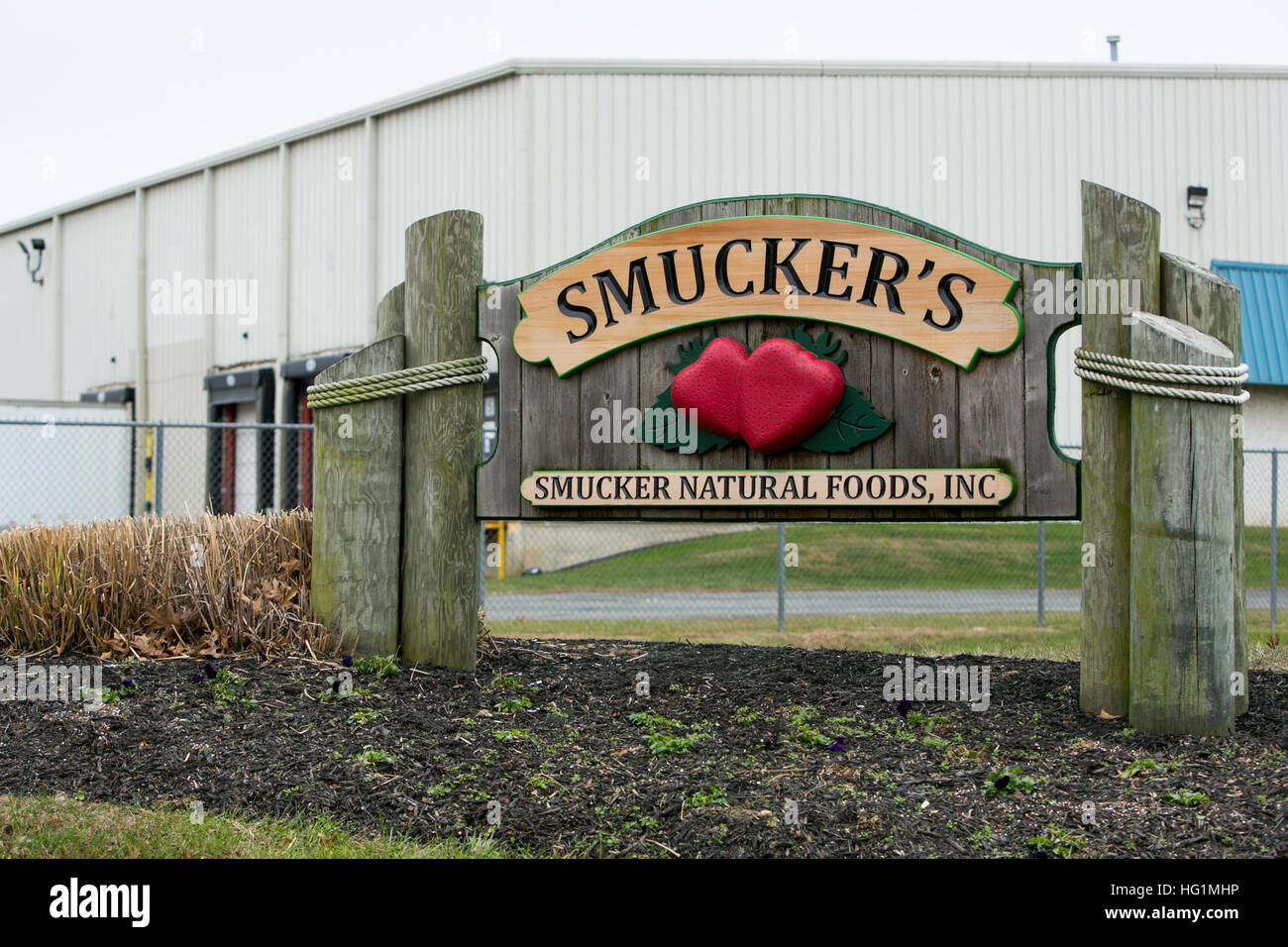 Smuckers logo -Fotos und -Bildmaterial in hoher Auflösung – Alamy