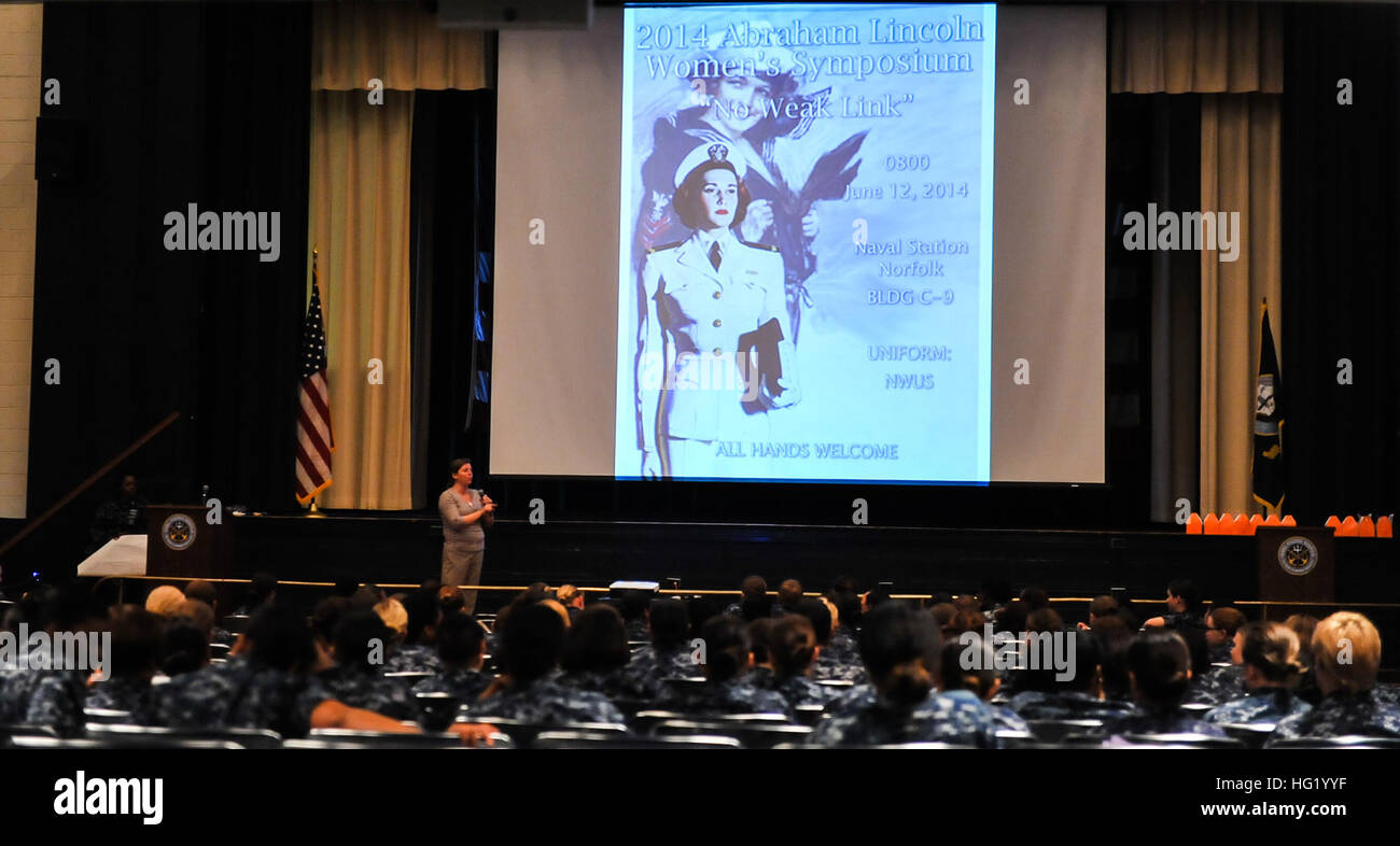 Matrosen zugewiesen Flugzeugträger der Nimitz-Klasse USS Abraham ...