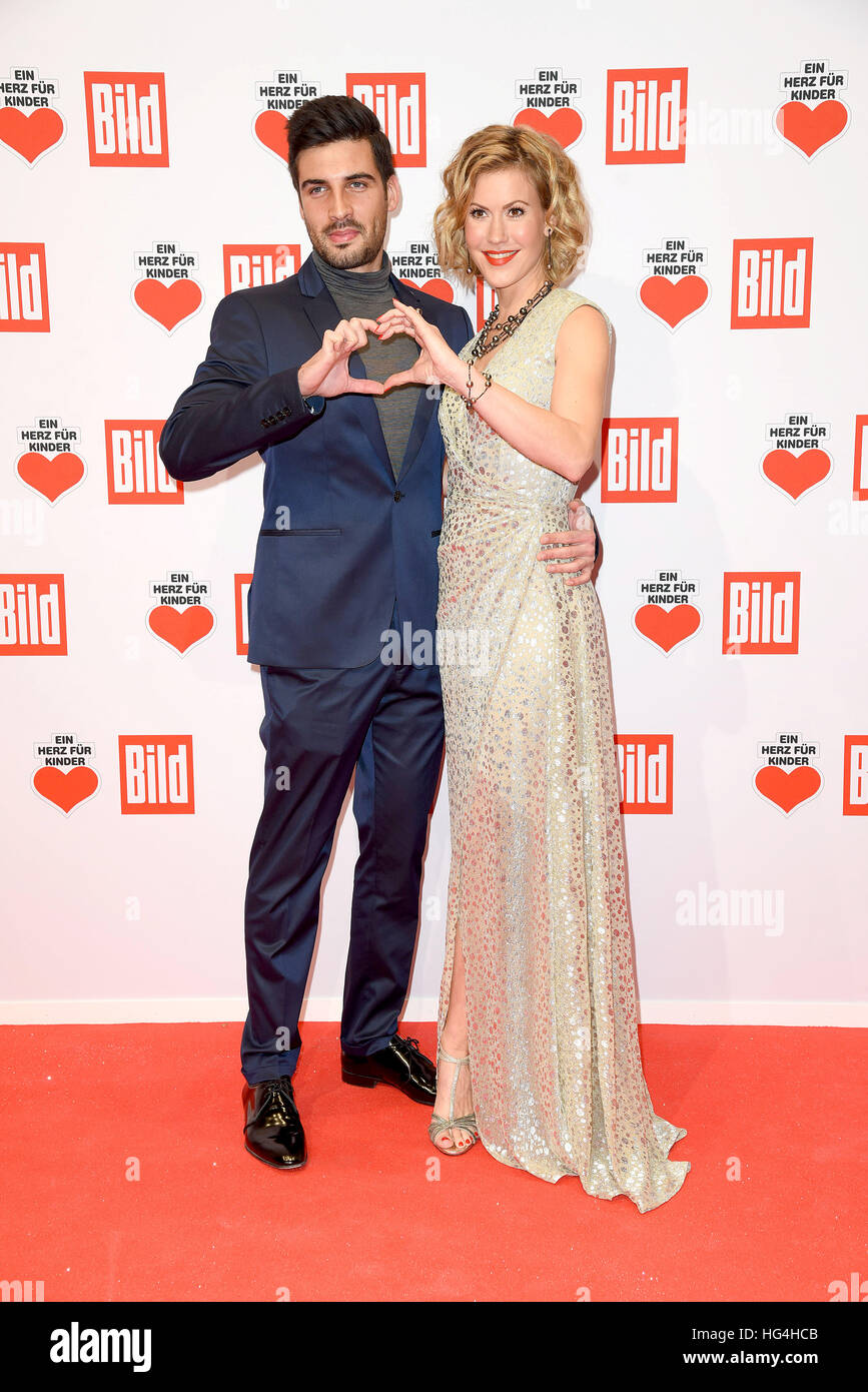 Ein Herz Fuer Kinder 2016 im Studio Berlin Adlershof. Mitwirkende ...