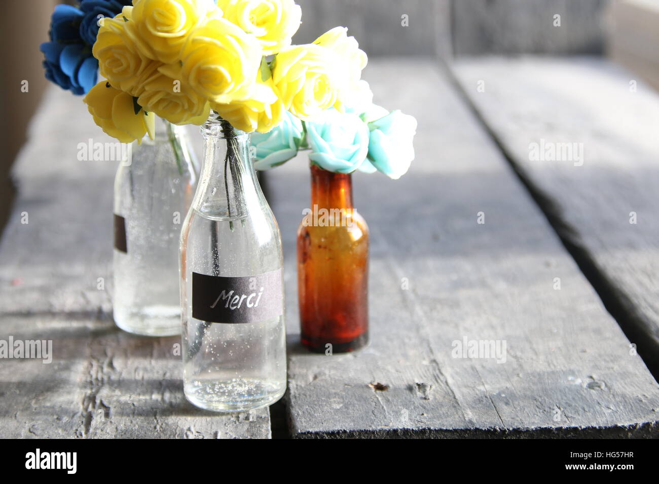 Merci card with flowers -Fotos und -Bildmaterial in hoher Auflösung – Alamy