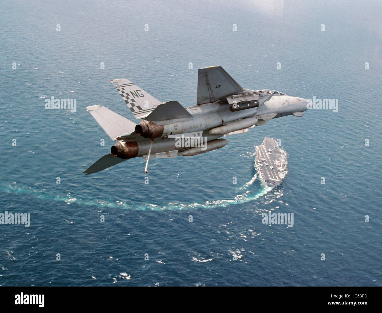 Eine F-14A Tomcat Eturns, USS Nimitz nach Operation Southern Watch ...