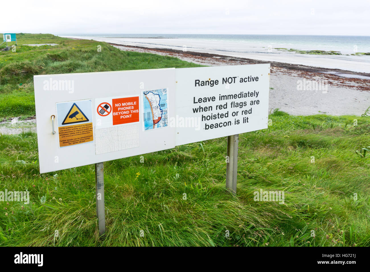 Ein Warnzeichen in der South Uist Missile Range von Qinetiq in den ...