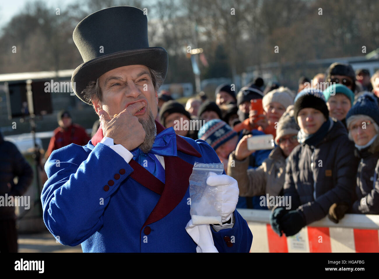 Bremen, Deutschland. 6. Januar 2017. Wette Meister Peter Luechinger in ...