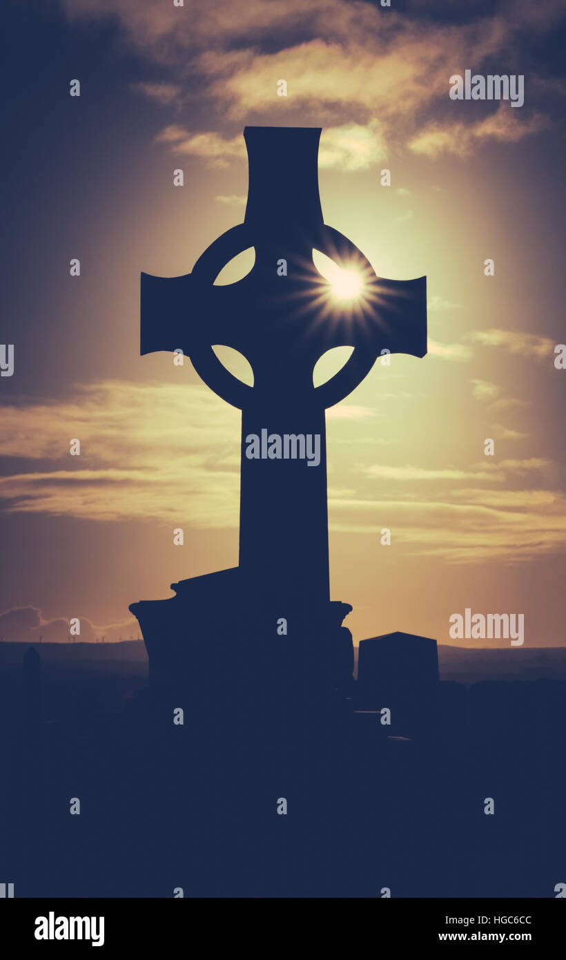 Keltisches sonnenkreuz -Fotos und -Bildmaterial in hoher Auflösung – Alamy