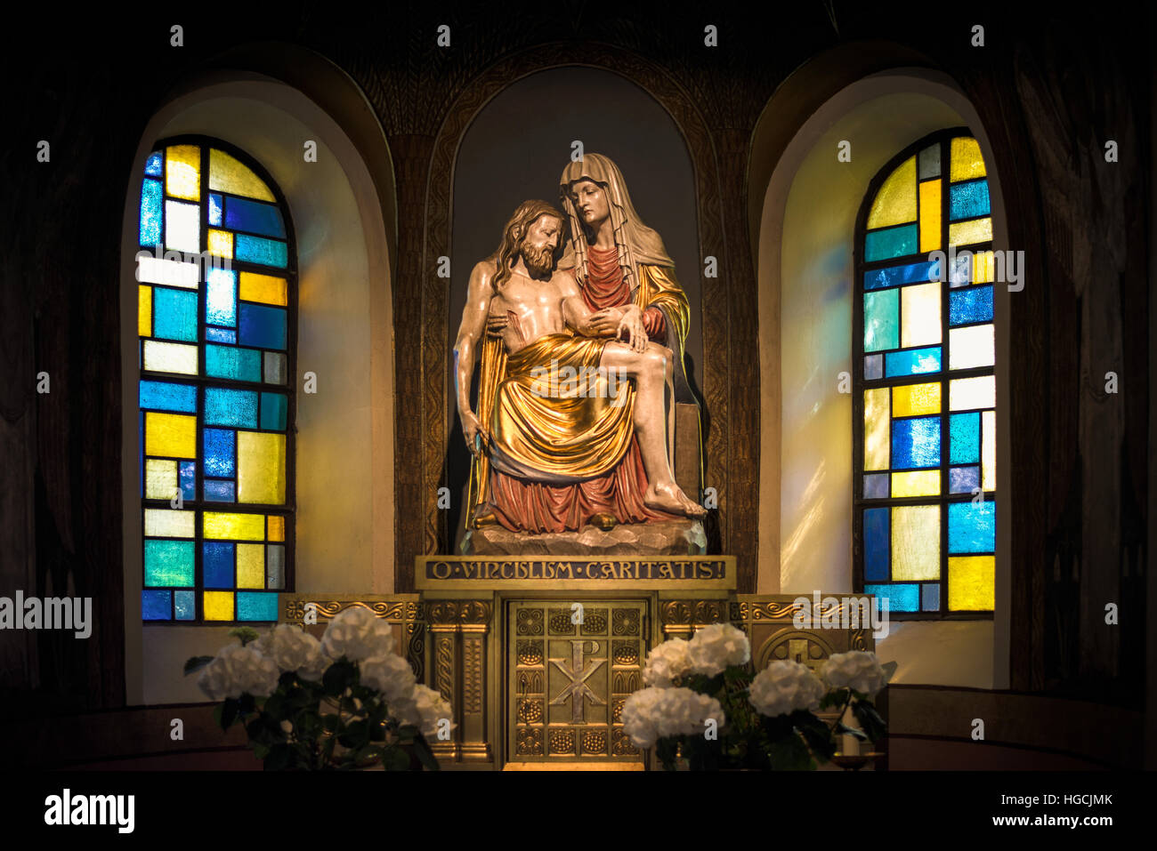 Religion figure -Fotos und -Bildmaterial in hoher Auflösung – Alamy