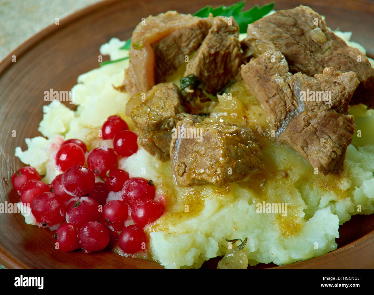 Sautierte Rentier Rehsteak serviert mit Kartoffelpüree und ...