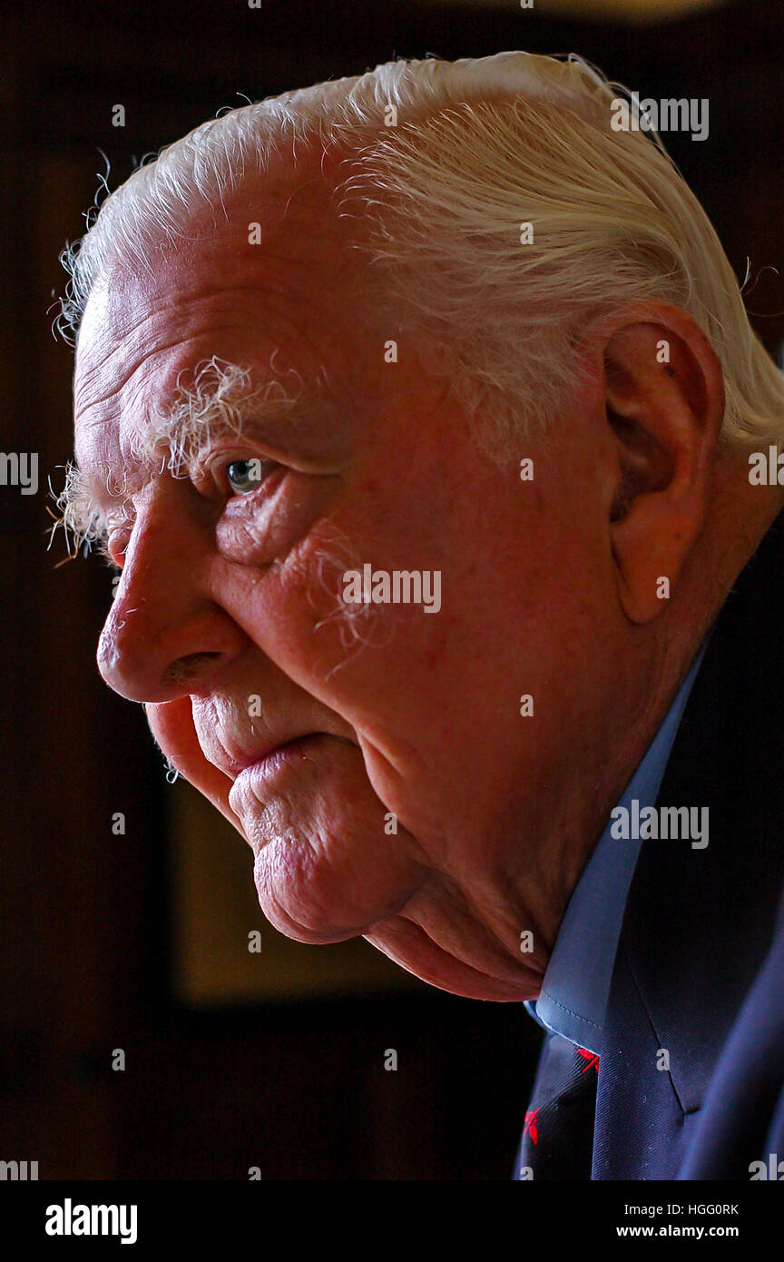 Geschwader-Führer Christopher Riddle, Jagdflieger des zweiten ...