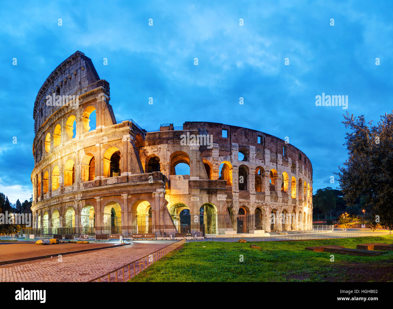 Das Kolosseum in Rom am Morgen Stockfotografie - Alamy