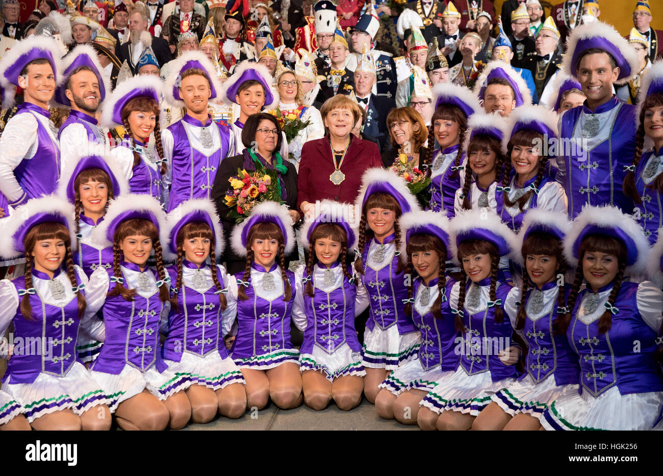 Karneval angela merkel -Fotos und -Bildmaterial in hoher Auflösung – Alamy