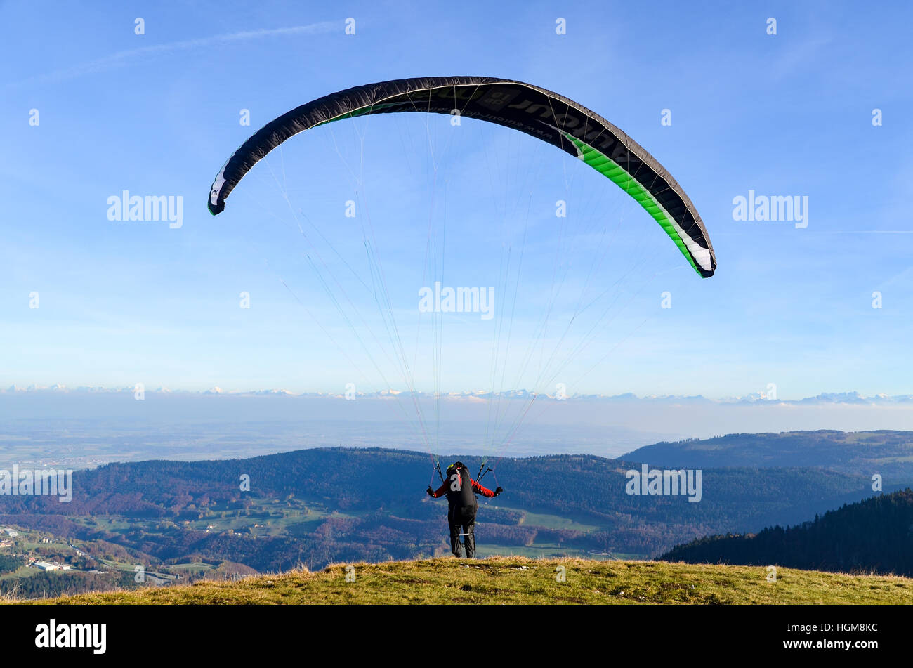 Flucht in die berge -Fotos und -Bildmaterial in hoher Auflösung - Seite ...