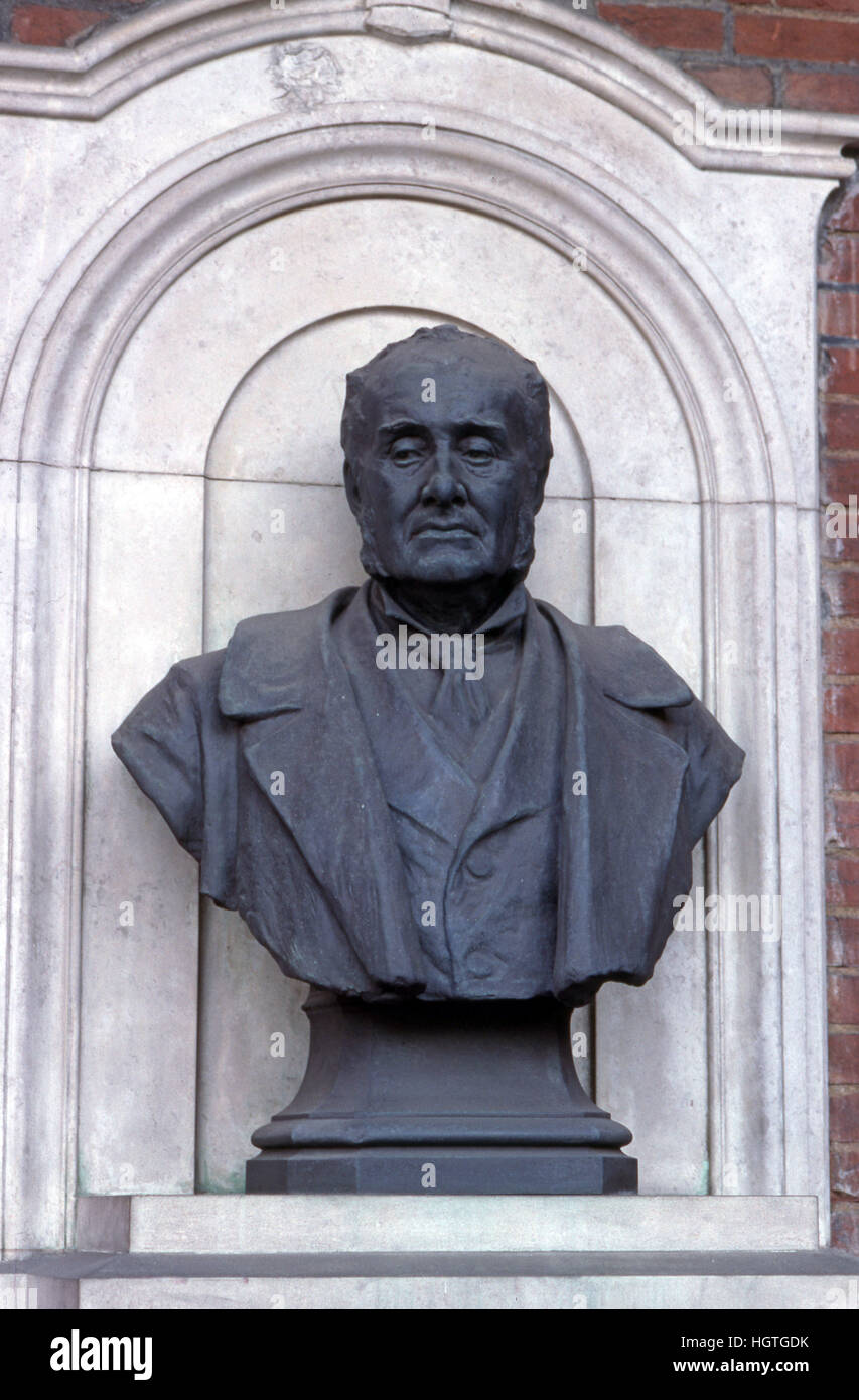 Sir clements robert markham -Fotos und -Bildmaterial in hoher Auflösung ...