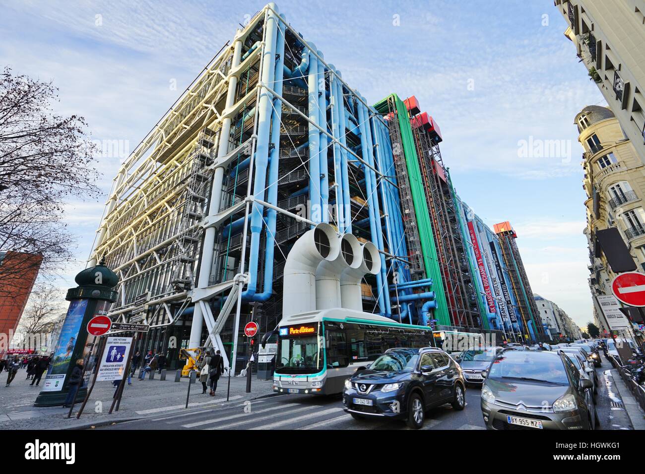 Das Centre Georges Pompidou (Beaubourg) Museum für moderne Kunst in ...