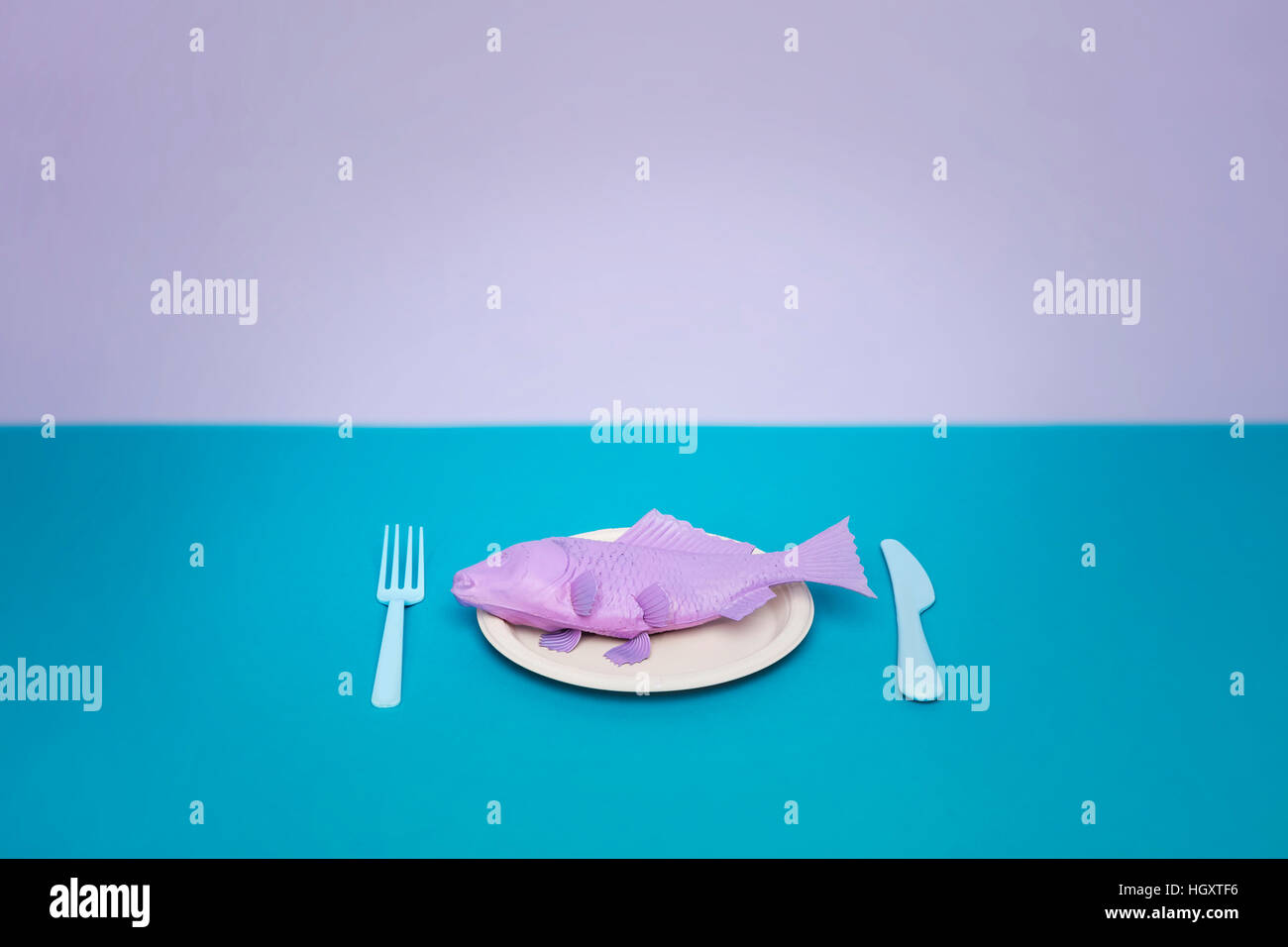 Fisch und ein messer -Fotos und -Bildmaterial in hoher Auflösung – Alamy