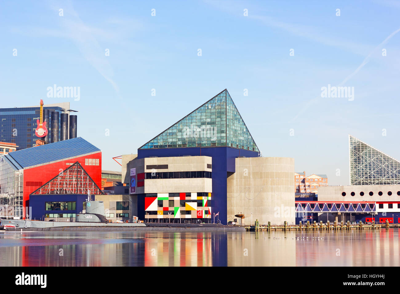 National Aquarium, historischen u-Boot Dorsch am Inner Harbor in ...