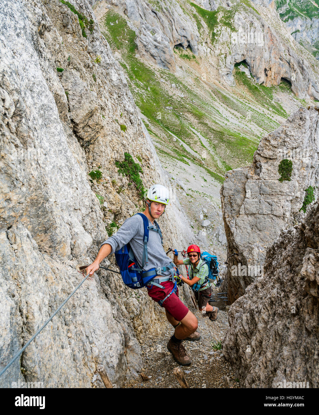 Wanderer auf die via Ferrata, Wandern trail, Mittenwalder Höhenweg ...