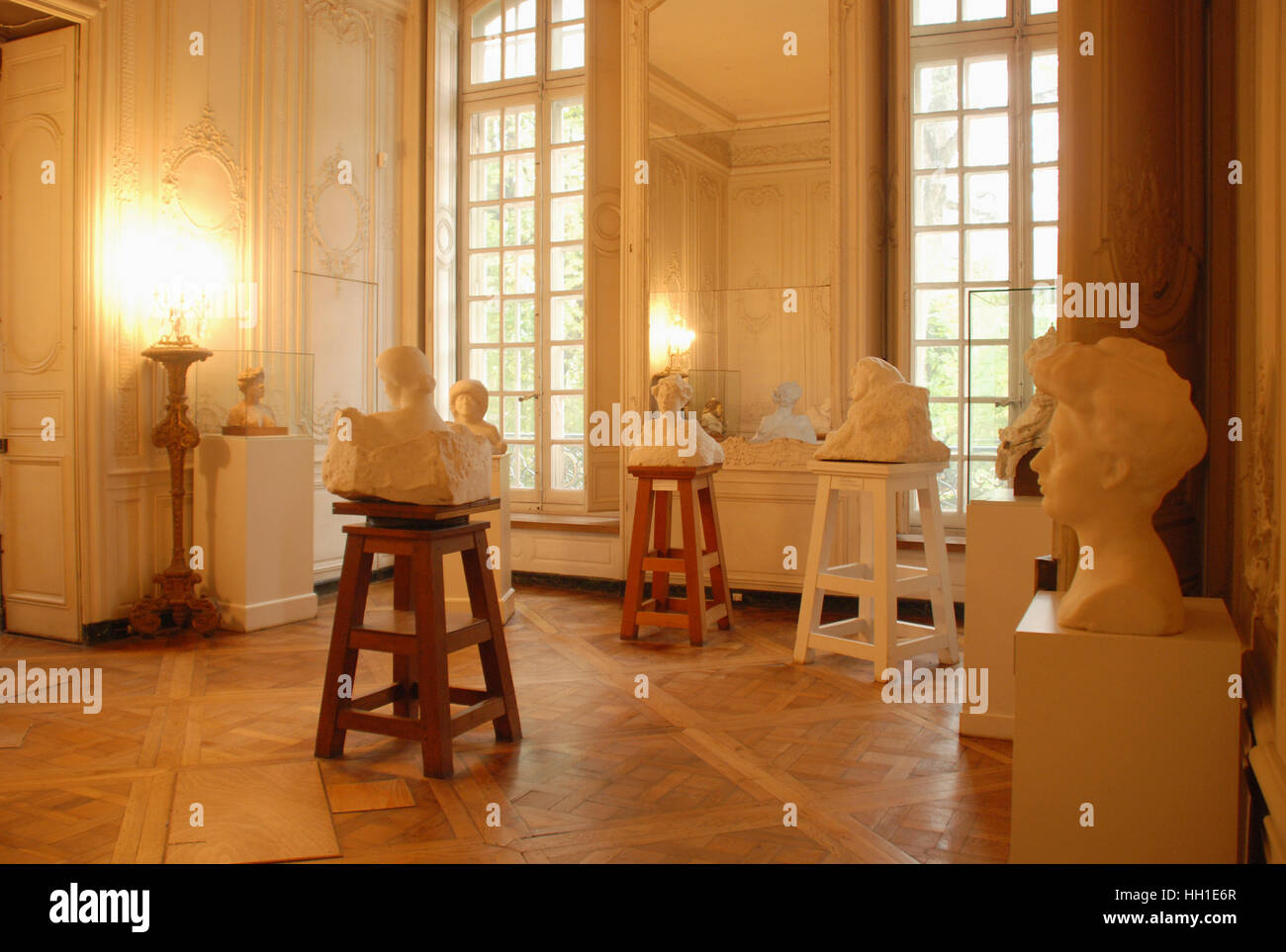 Inside rodin museum art museum -Fotos und -Bildmaterial in hoher ...