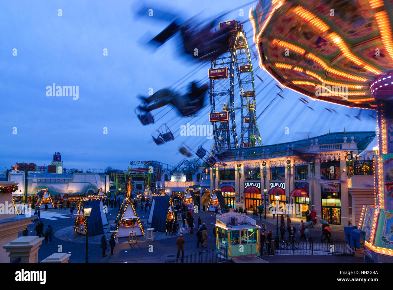 Wien, Wien: Prater; quadratische Riesenradplatz und Riesenrad mit ...