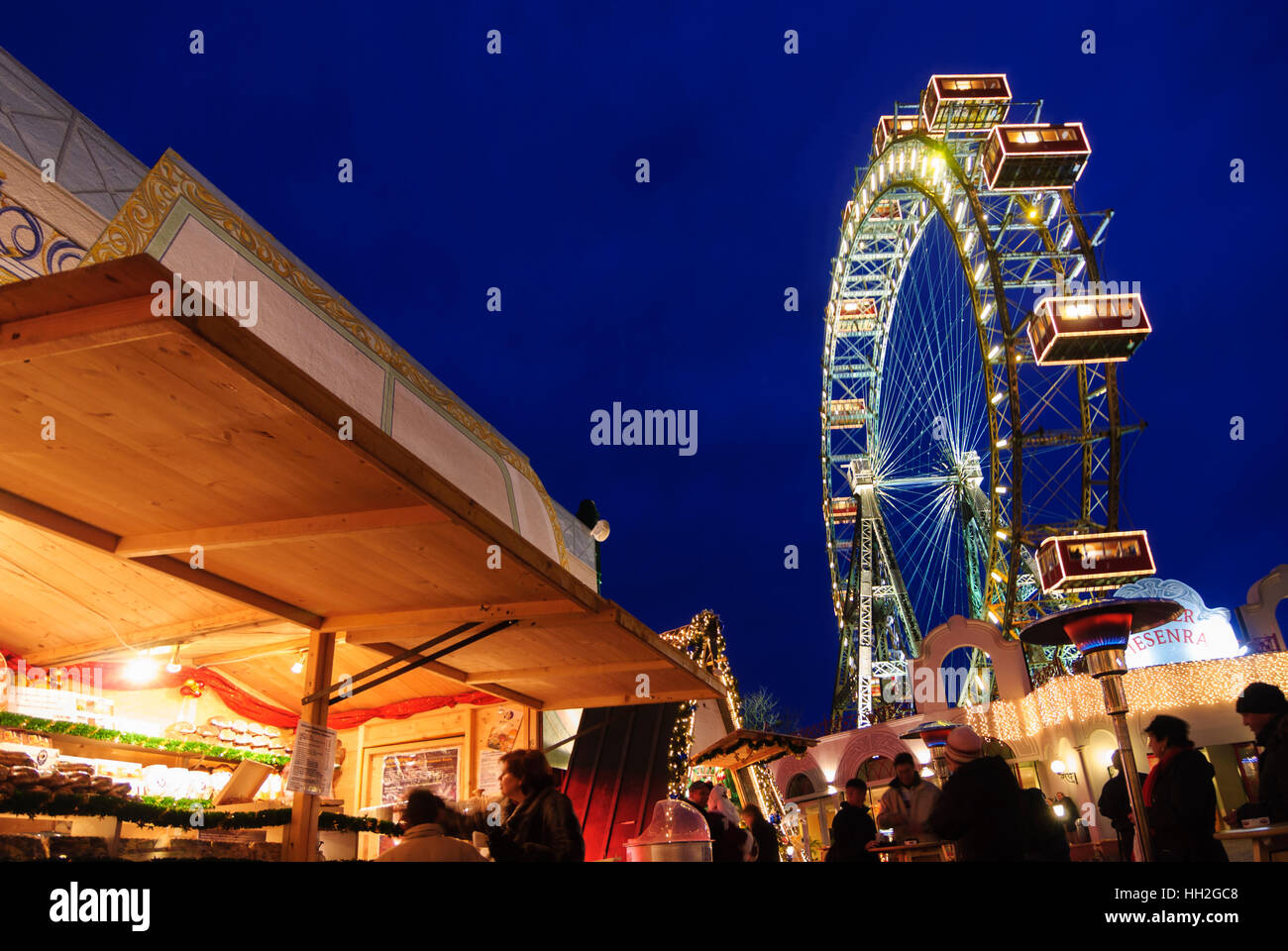 Wien, Wien: Prater; quadratische Riesenradplatz und Riesenrad mit ...