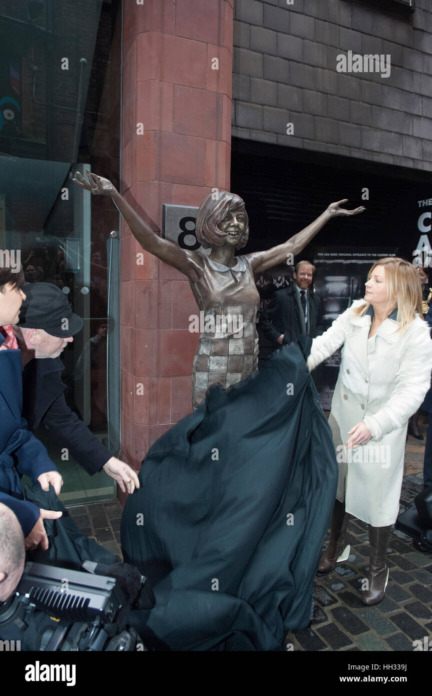 Liverpool, Großbritannien. 16. Januar 2017. Künstler, Emma Rodgers ...