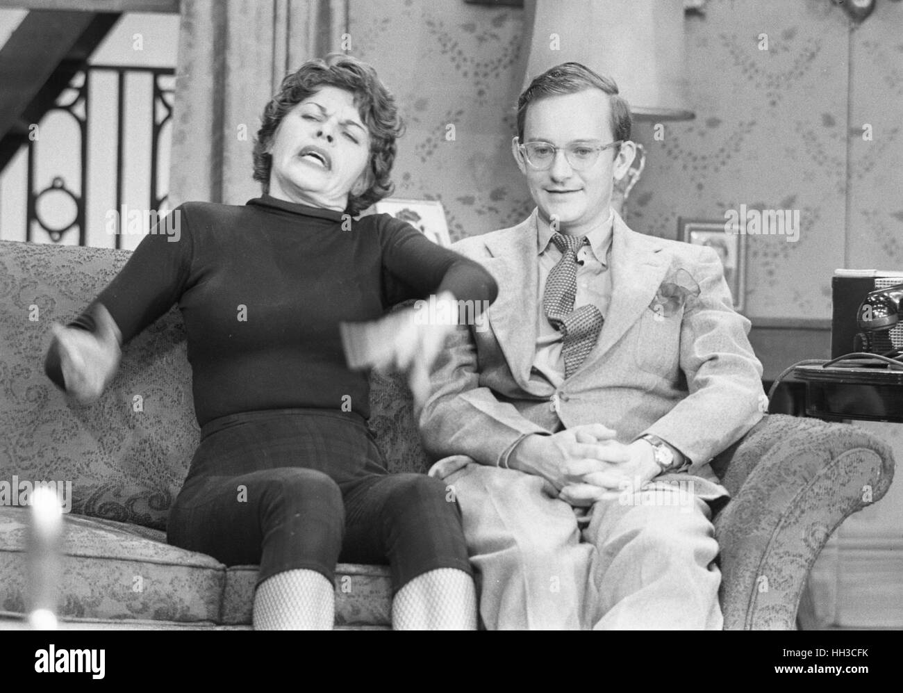 Martha raye show Schwarzweiß-Stockfotos und -bilder - Alamy