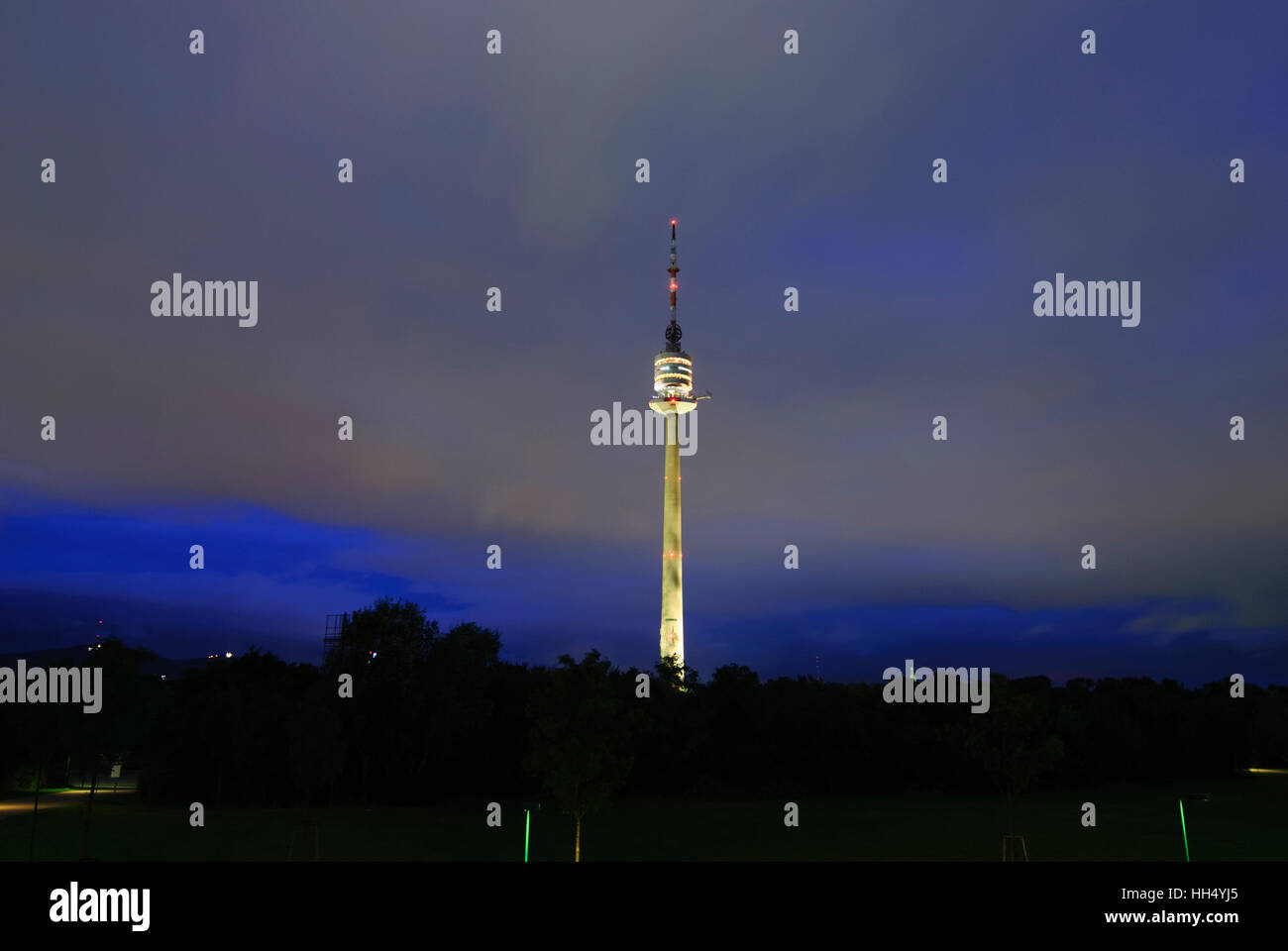 Wien, Wien: Donauturm (Donauturm), 22., Wien, Österreich ...