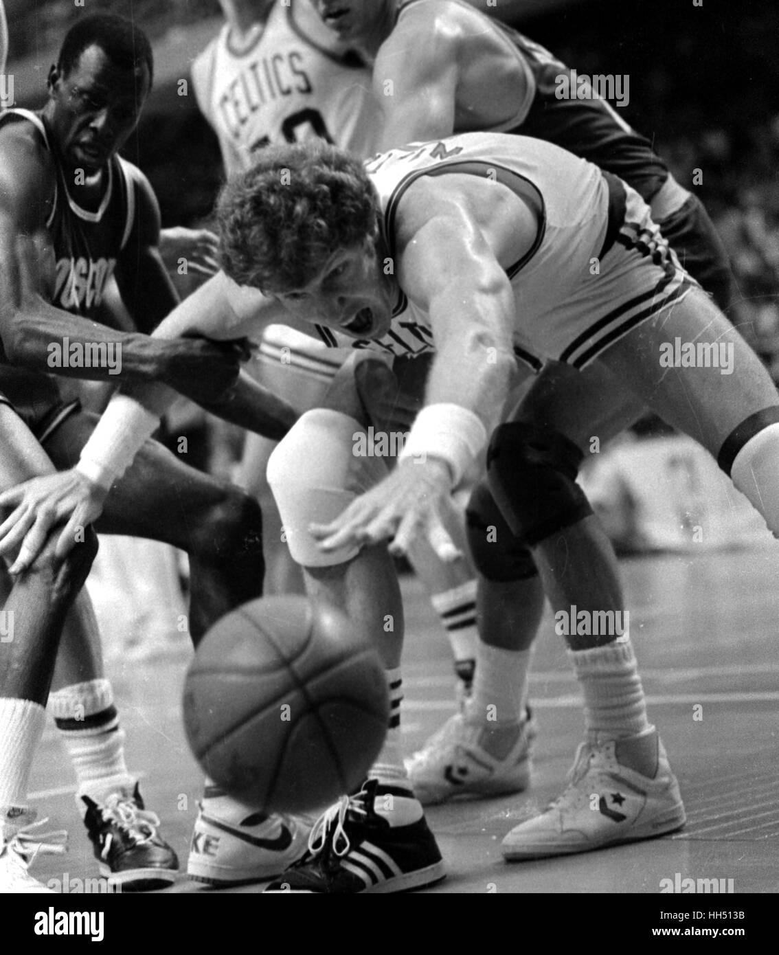 Action fotos von celtics star bill walton -Fotos und -Bildmaterial in ...
