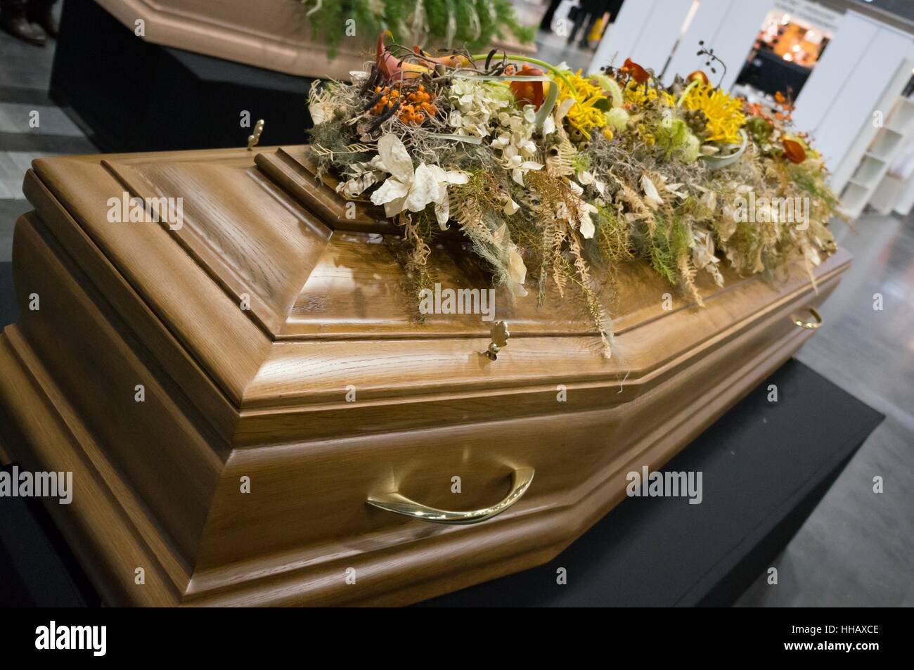 Messen beerdigung -Fotos und -Bildmaterial in hoher Auflösung – Alamy