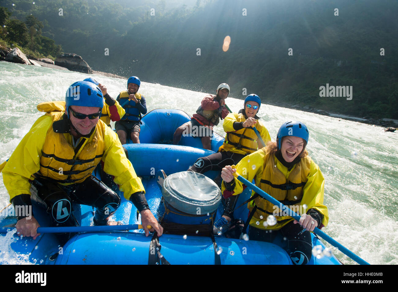 Touristischer fluss rafting nepal -Fotos und -Bildmaterial in hoher ...