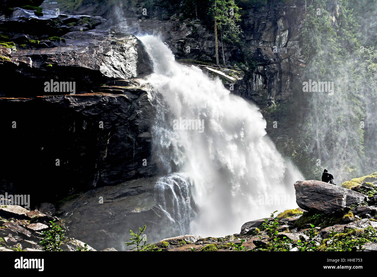 Der riese und der zwerg -Fotos und -Bildmaterial in hoher Auflösung – Alamy