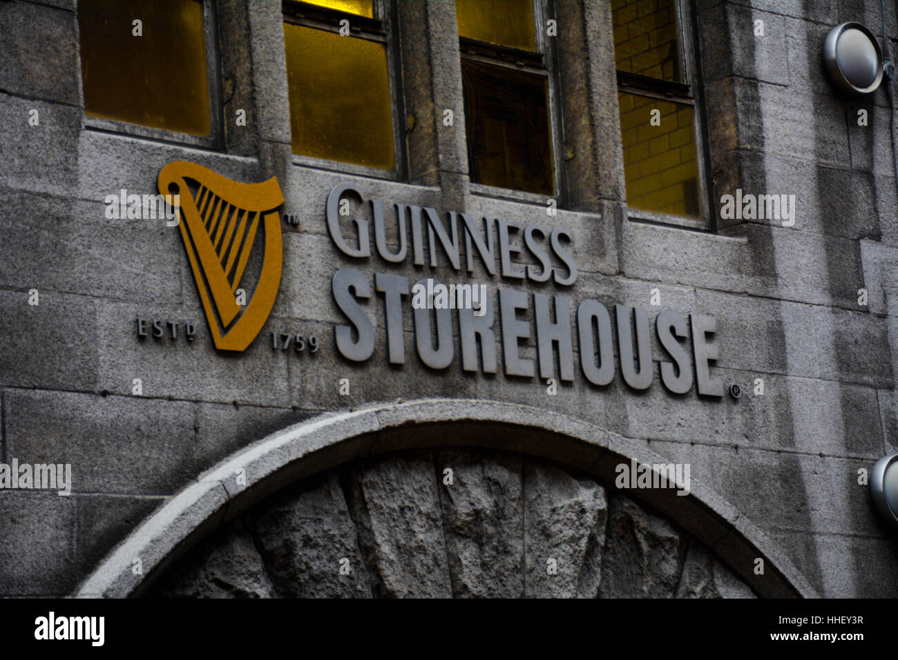 Guiness logo -Fotos und -Bildmaterial in hoher Auflösung – Alamy