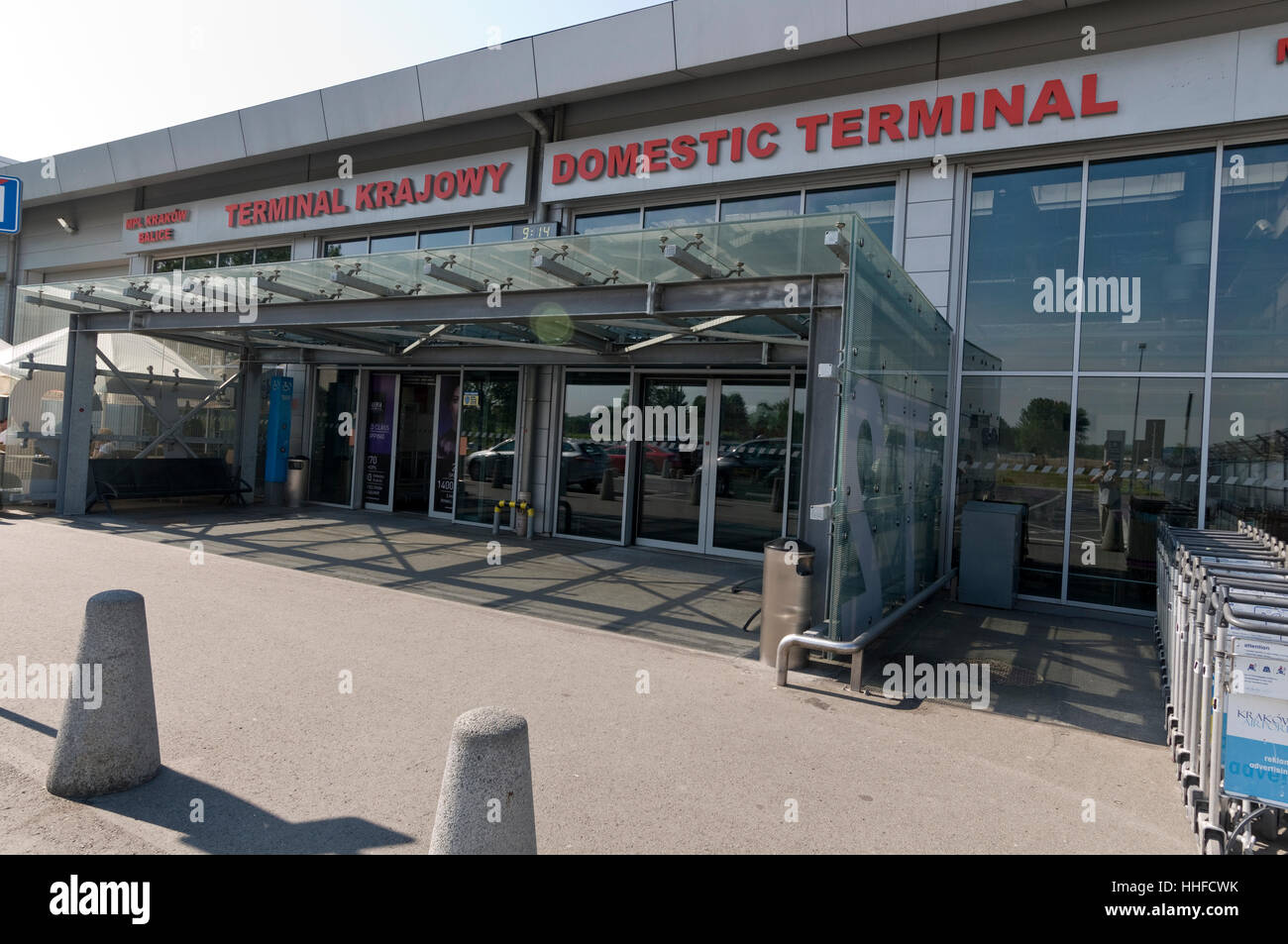 Krakau balice flughafen -Fotos und -Bildmaterial in hoher Auflösung – Alamy