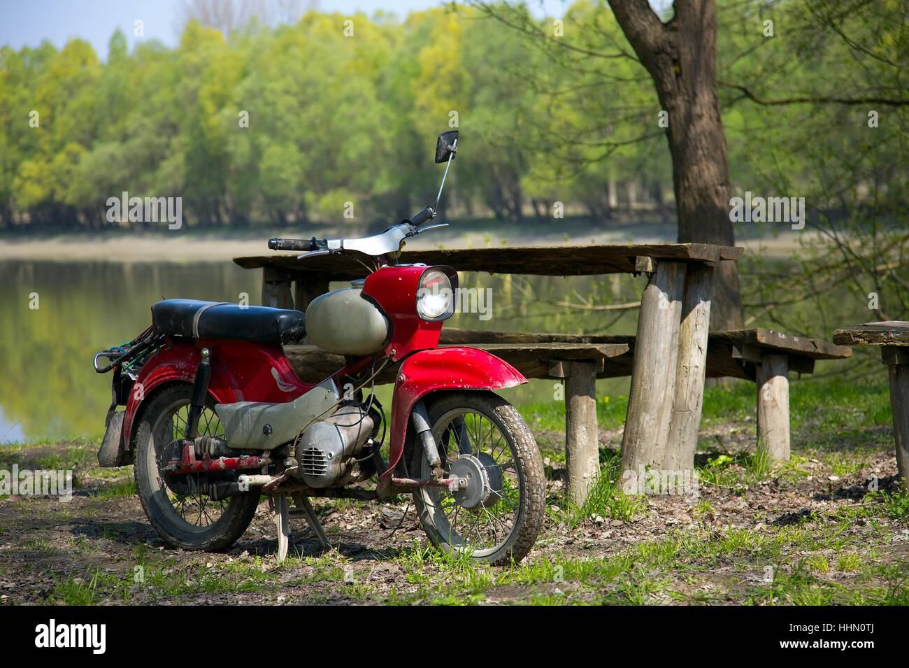 Der kleine alte motor -Fotos und -Bildmaterial in hoher Auflösung – Alamy