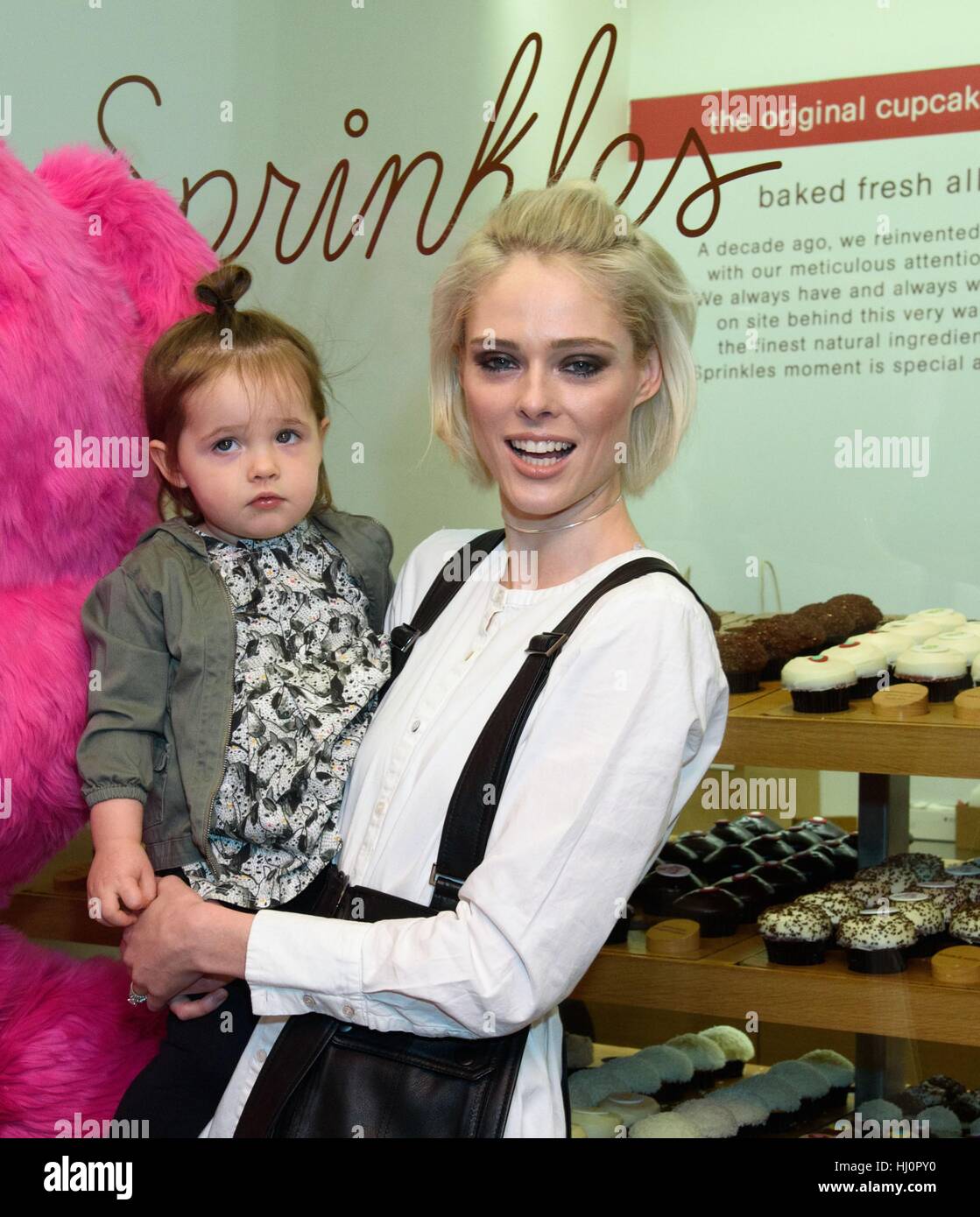 Care bears x sprinkles celebrate national hug day -Fotos und ...