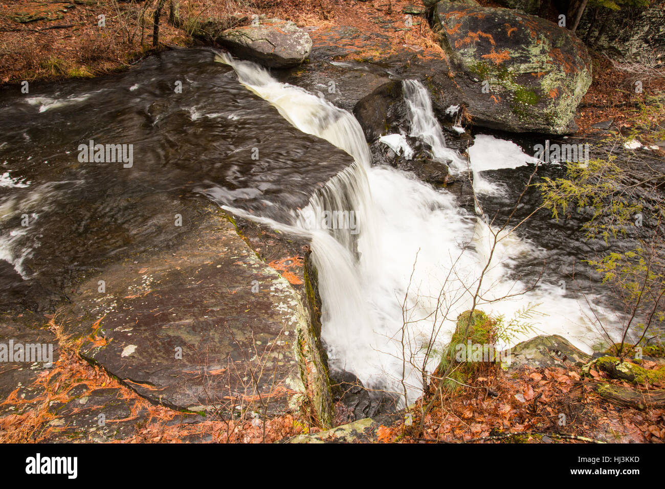 Wasser runter -Fotos und -Bildmaterial in hoher Auflösung – Alamy