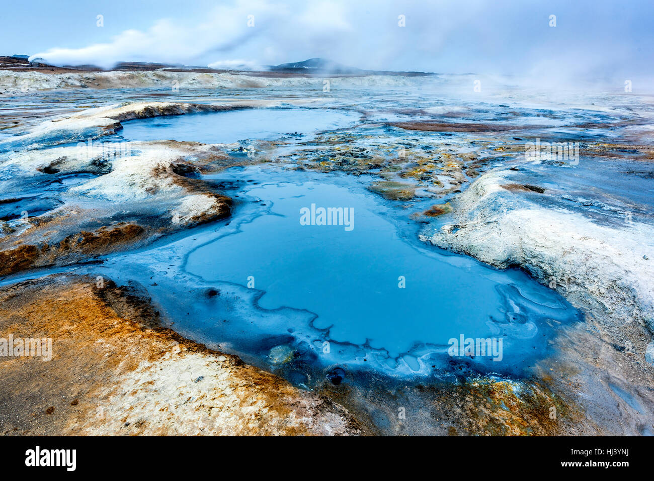 Unter druck stehender dampf -Fotos und -Bildmaterial in hoher Auflösung ...