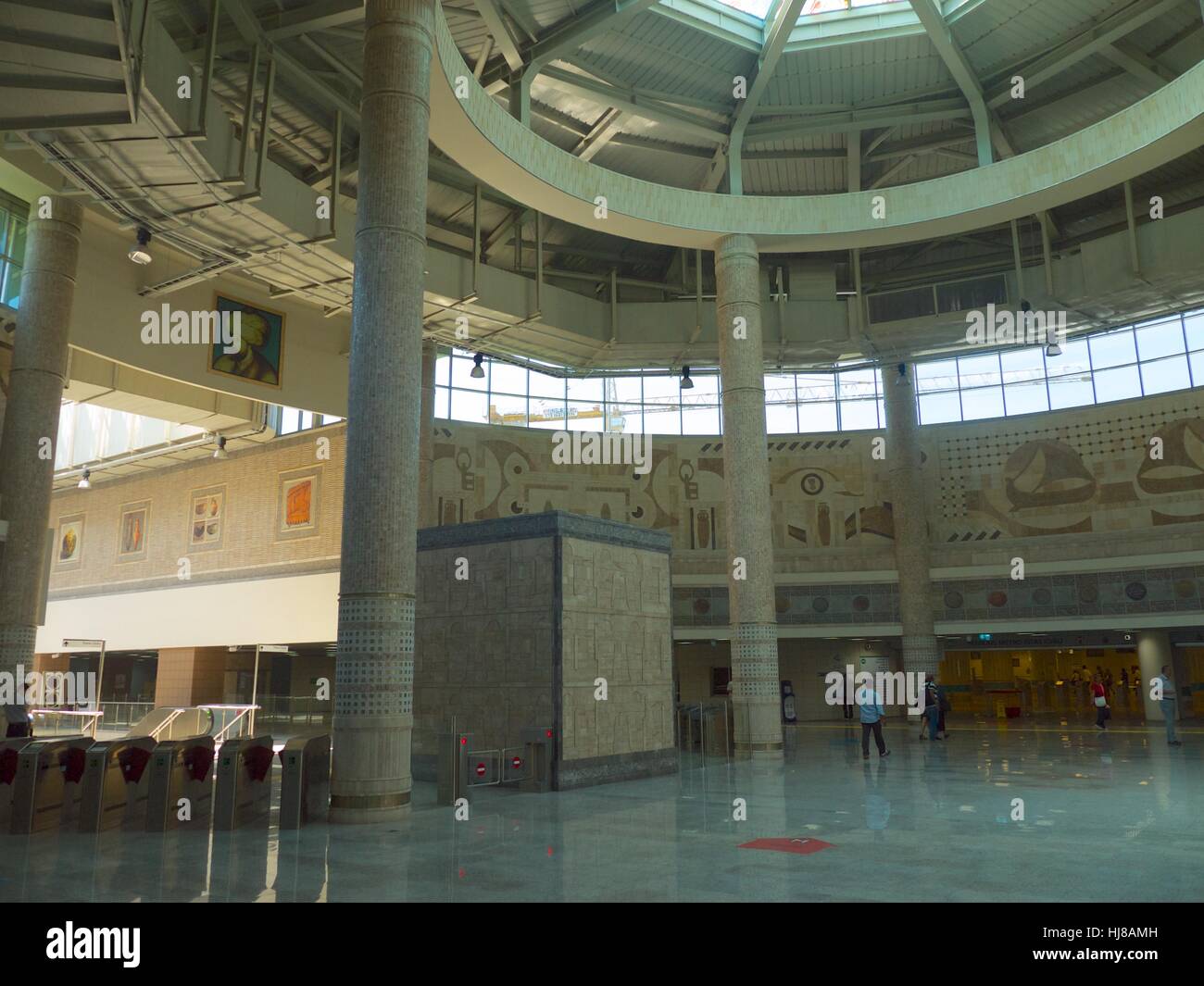 Atrium in Yenikapi Marmaray Station, Istanbul Stockfotografie - Alamy